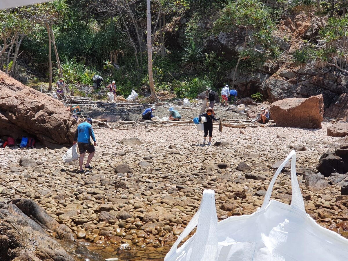 Trash Map: A way to clean our oceans together - MySailing