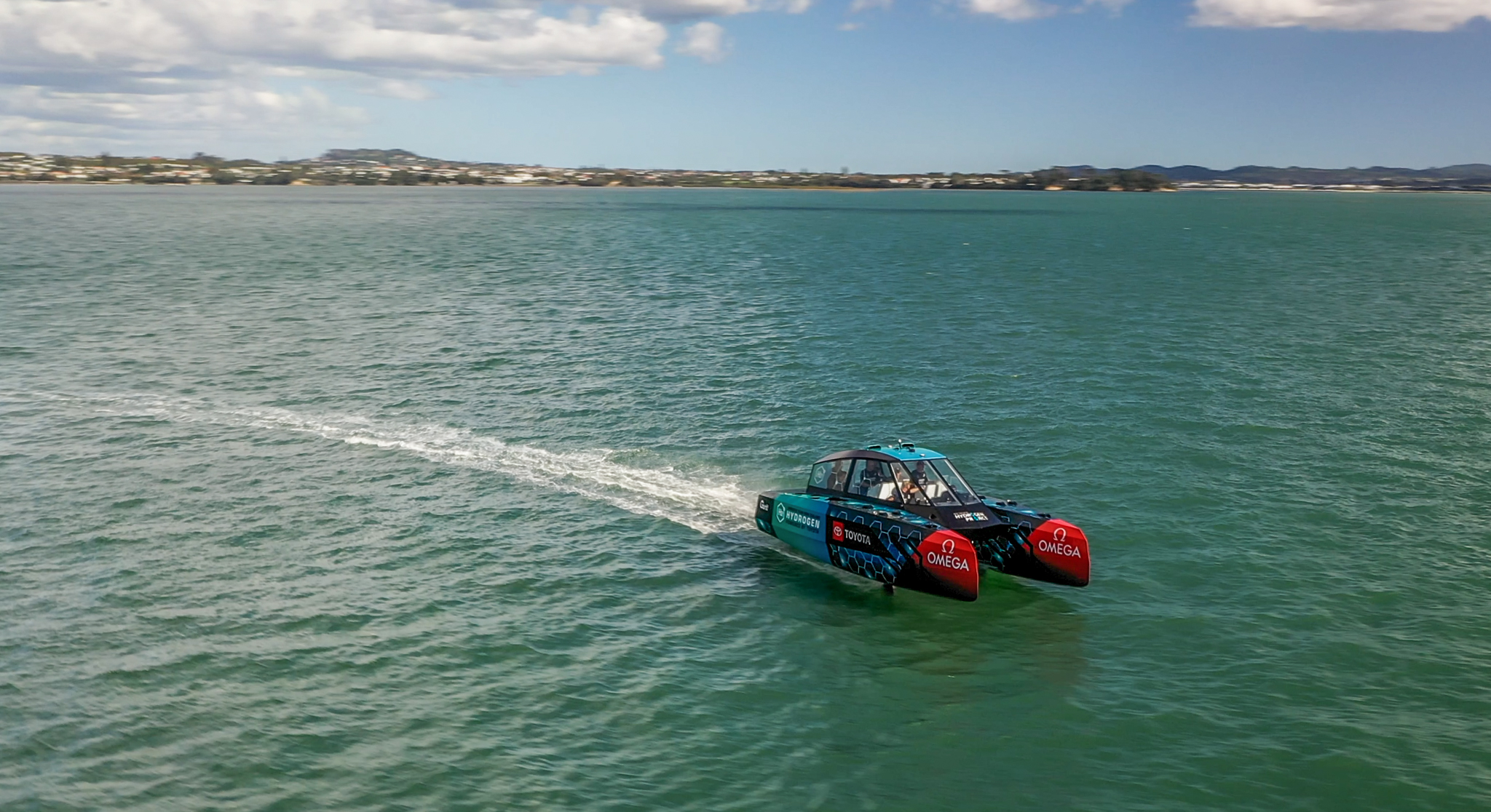 ETNZ's hydrogen powered foiling chase boat takes flight - MySailing