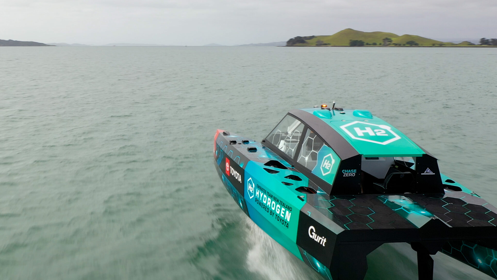 ETNZ's hydrogen powered foiling chase boat reaches speed milestone ...