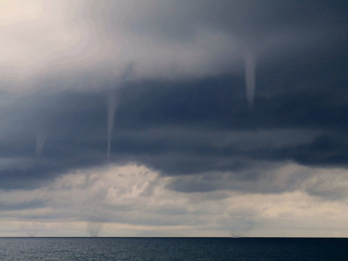 Doldrums, pot au noir, ITCZ: what is it like to cross this area ...