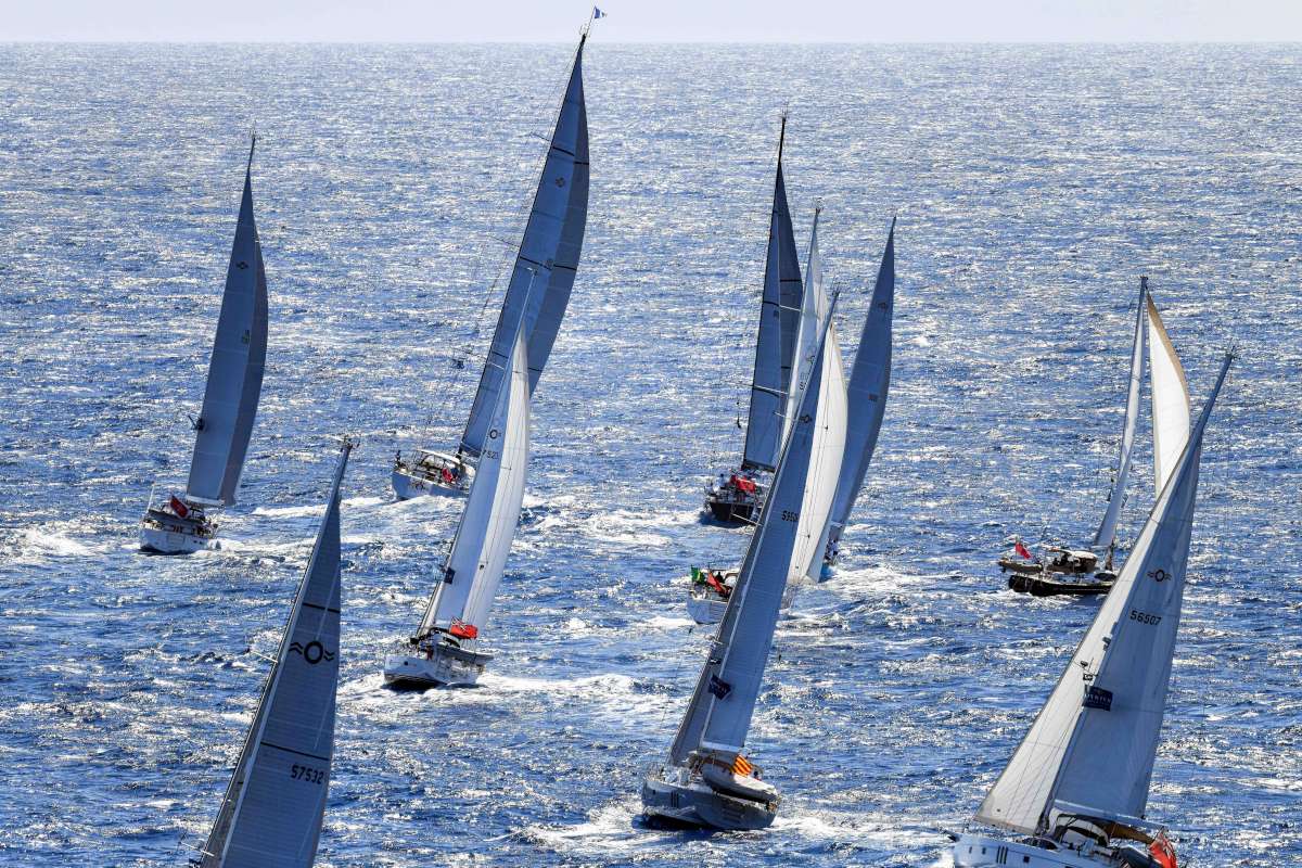 Start gun goes on Oyster World Rally 2024-25 - MySailing