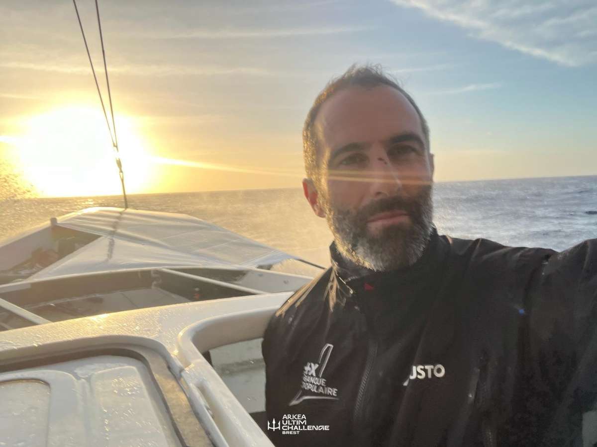 Ultims - Le Cléac'h rounds Cape Horn and heads north - MySailing