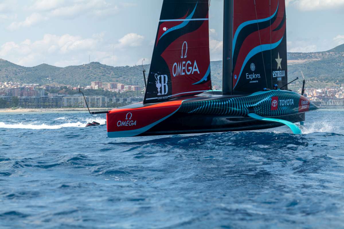 Emirates Team New Zealand's AC75 Taihoro has first sail in Barcelona ...