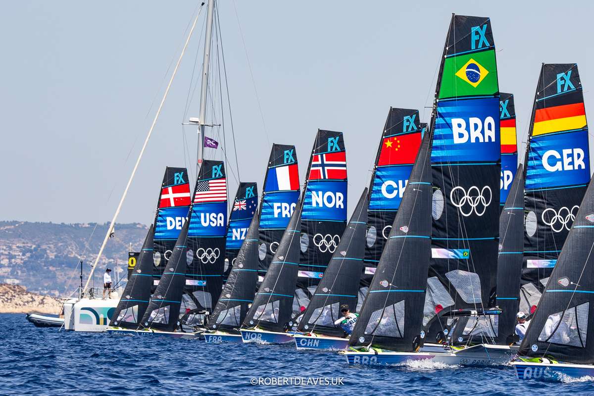 Paris 2024 Day 1 – Aussie Skiffs commence campaigns - MySailing