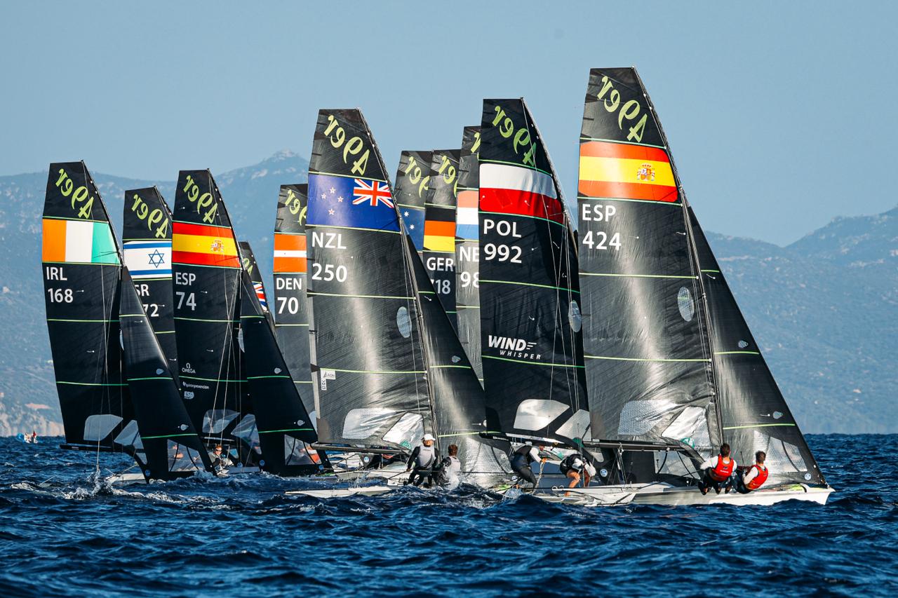 Spain top of the pack in 49er & 49erFX, GBR leads Nacra17
